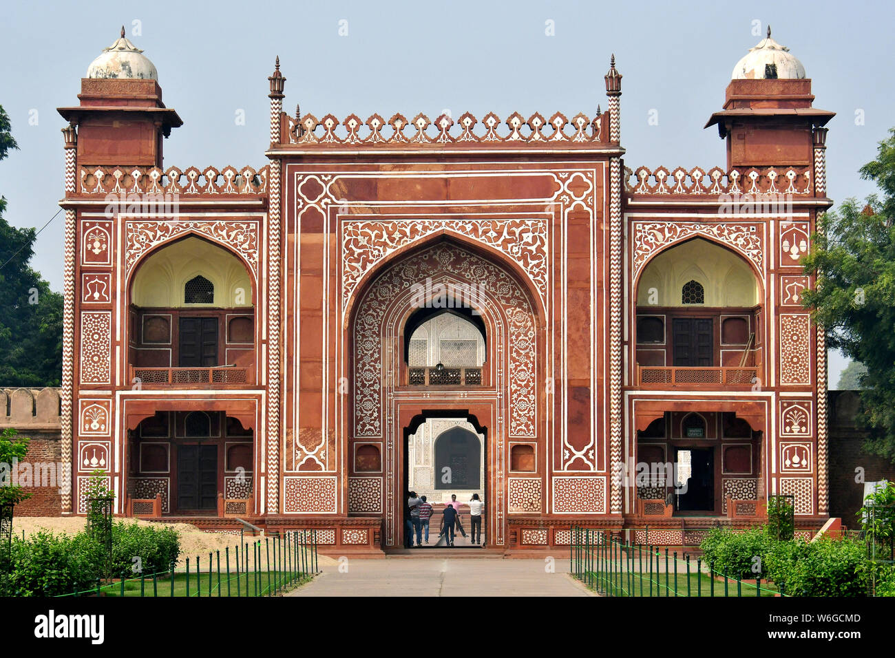 Entrance gate, Tomb of I'timād-ud-Daulah, I'timād-ud-Daulah Maqbara ...