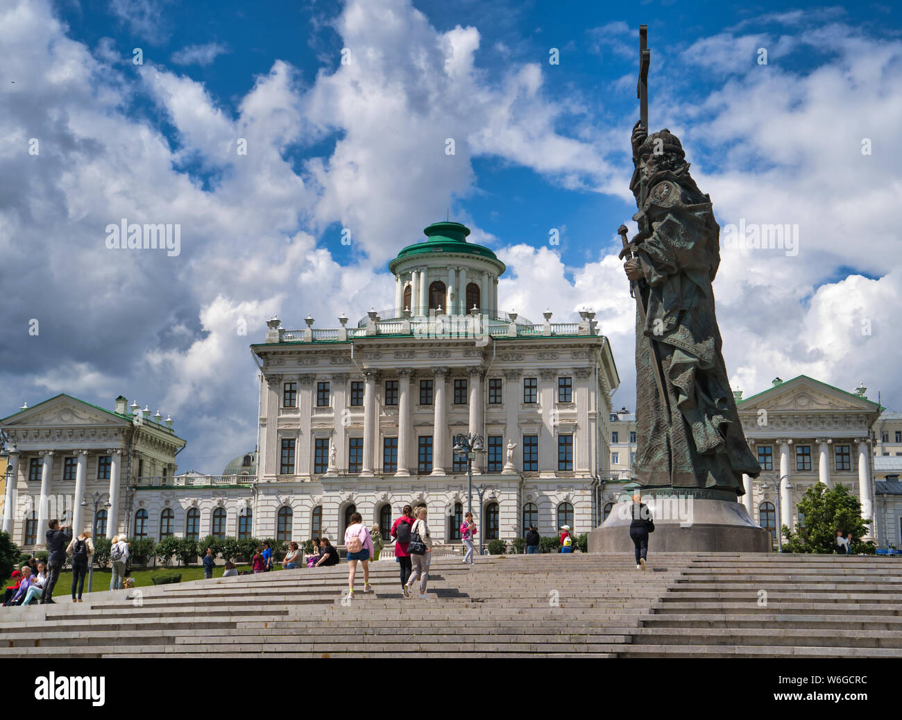 Centre of oriental literature hi-res stock photography and images - Alamy