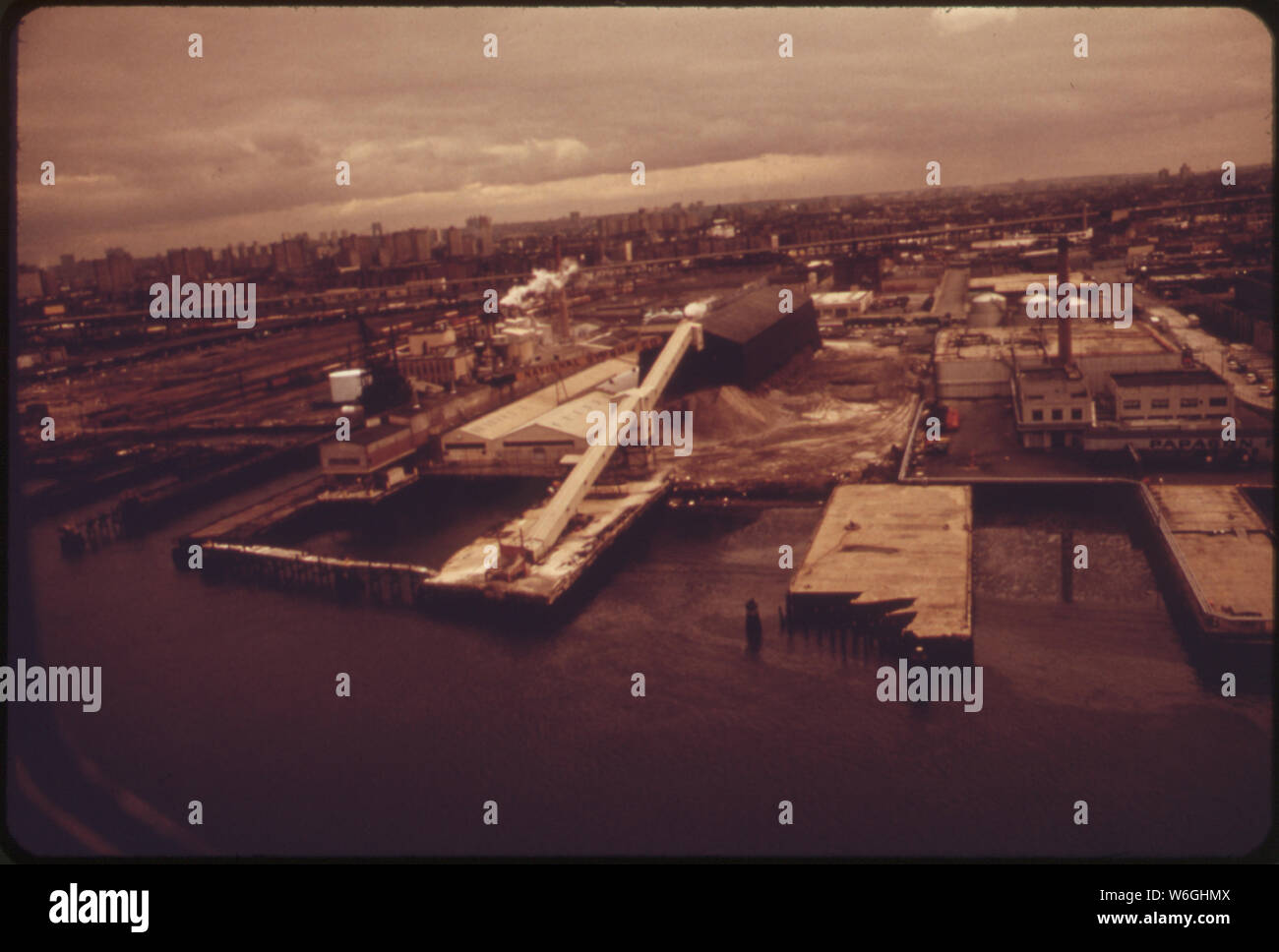 FERTILIZER PLANT--UPPER EAST SIDE MANHATTAN Stock Photo - Alamy