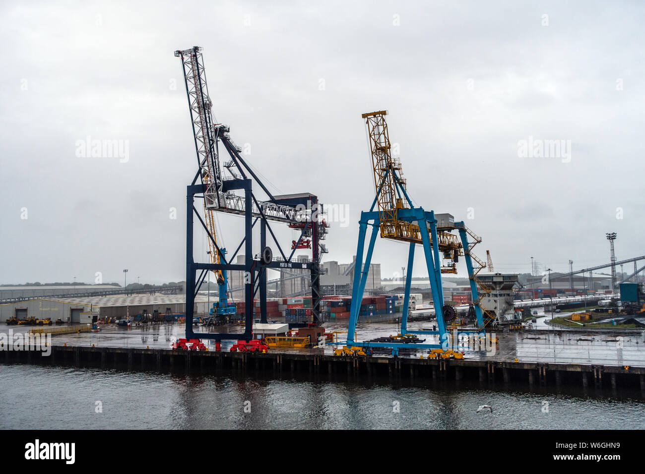 Port of tyne shipyard hi-res stock photography and images - Alamy
