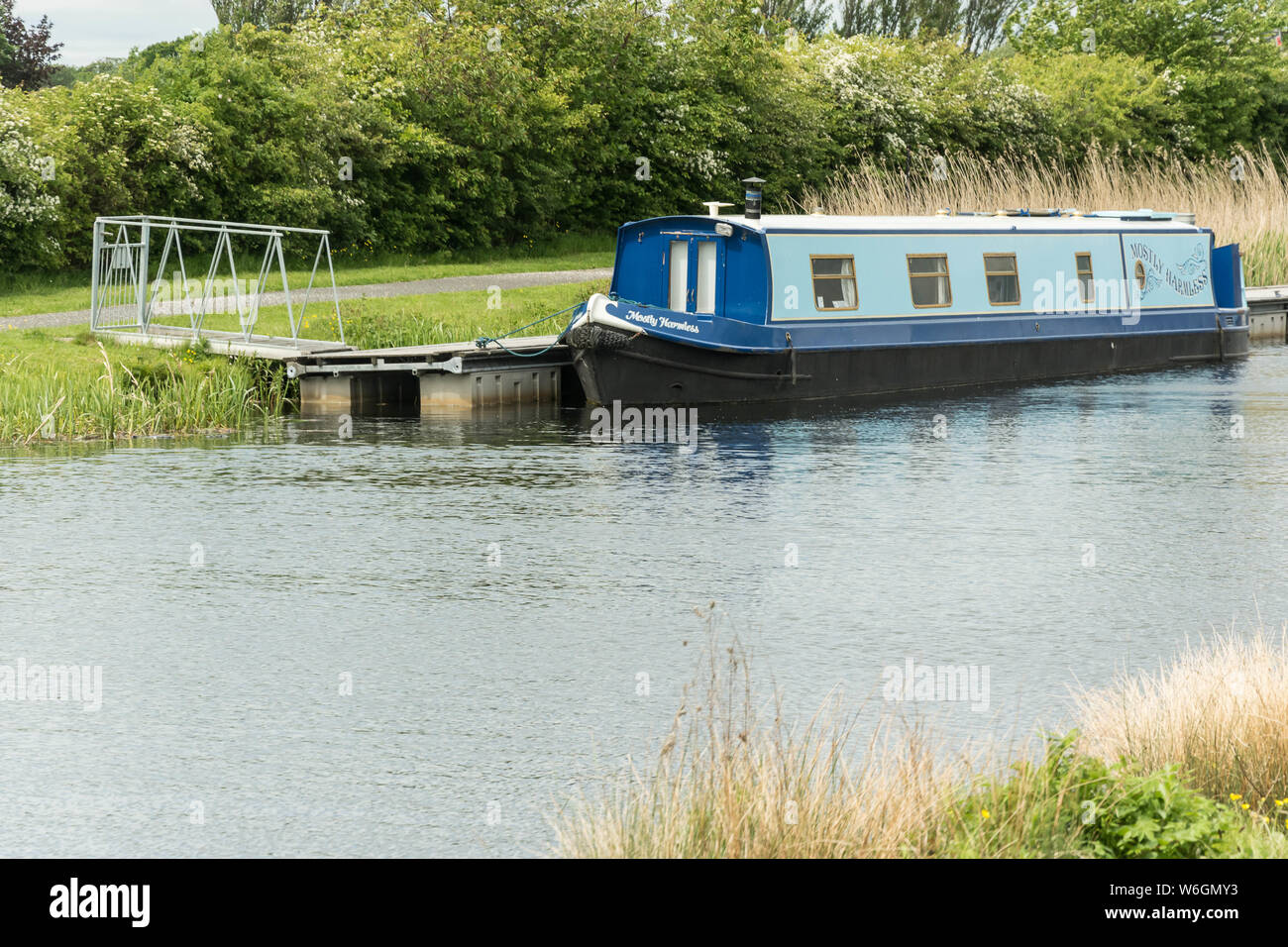 Boat on the inland waterways hi-res stock photography and images - Alamy
