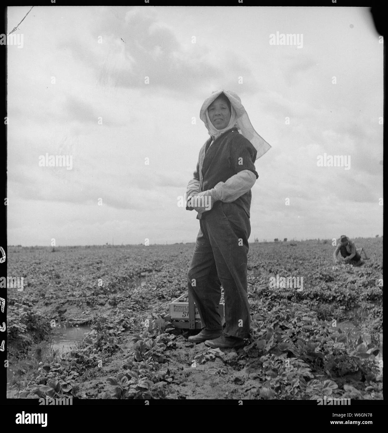 Florin, California. This 23 year old Nisei soldier volunteered for army ...