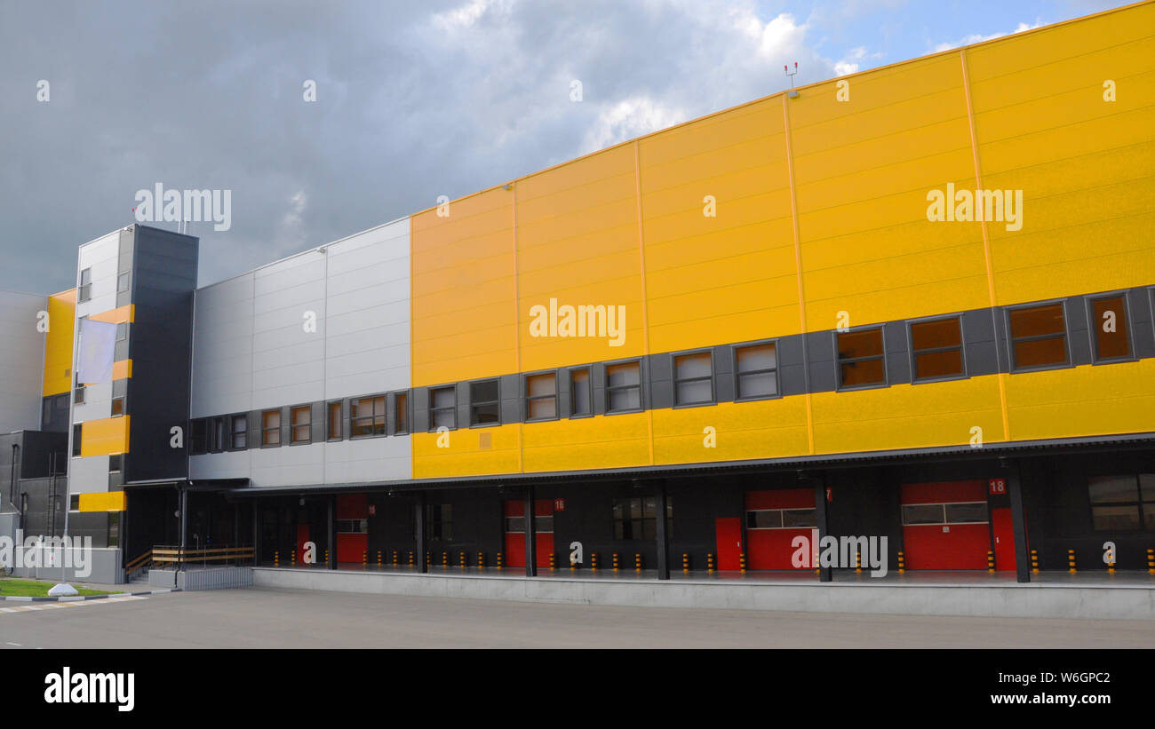 innovative logistic warehouse complex. General form. Excellent solution ...