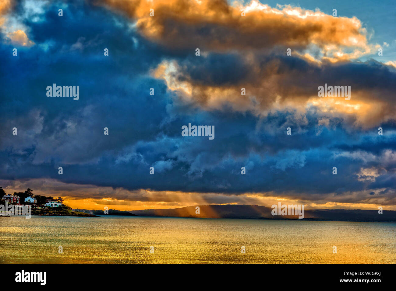 Ireland landscape spring water hi-res stock photography and images - Alamy