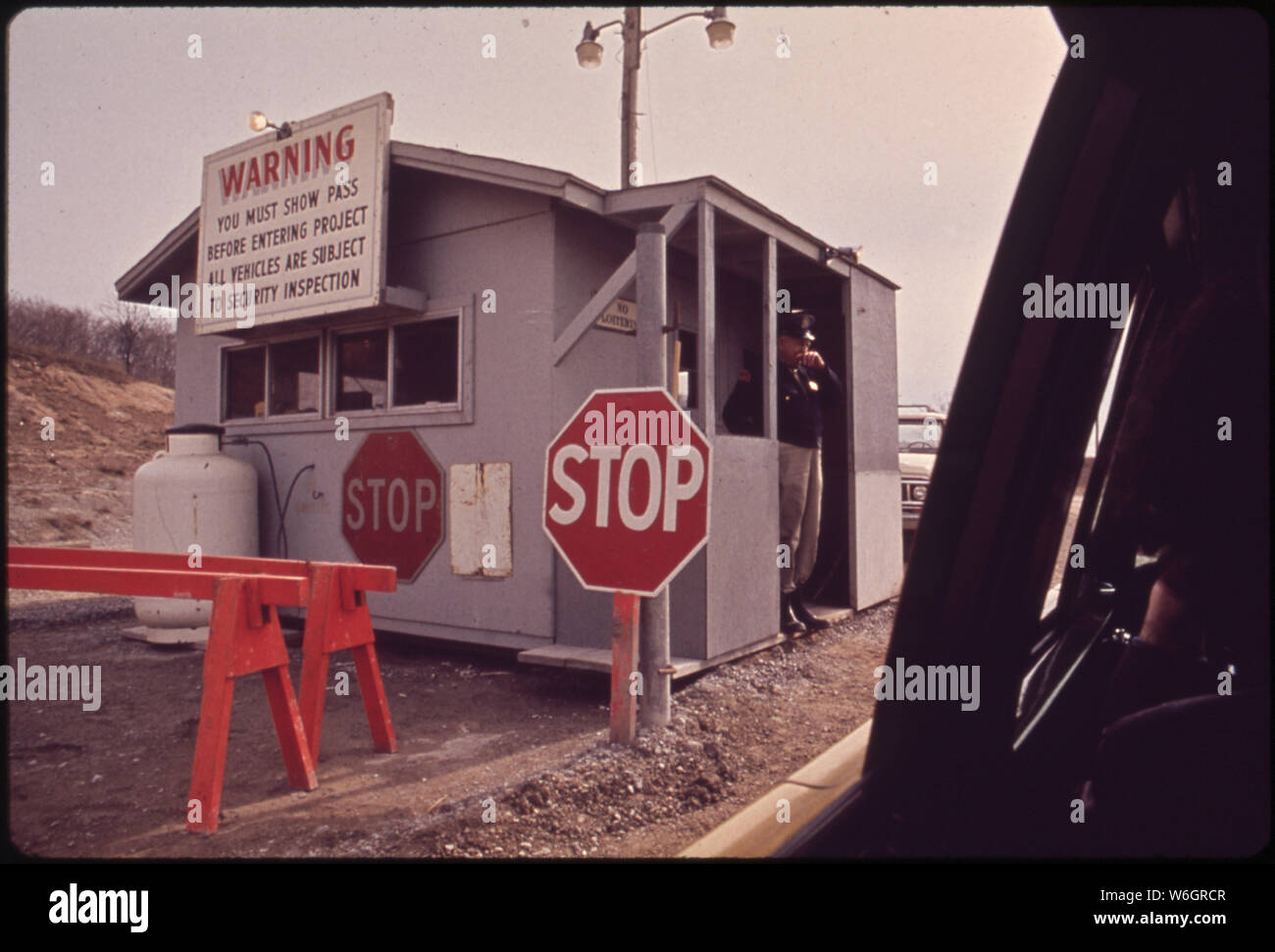 GUARD SHACK AT CONSUMER POWER PROJECT IN LUDINGTON Stock Photo - Alamy