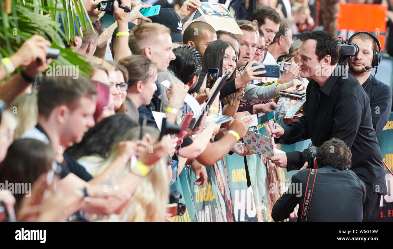 Berlin, Germany. 01st Aug, 2019. US director Quentin Tarantino comes to ...