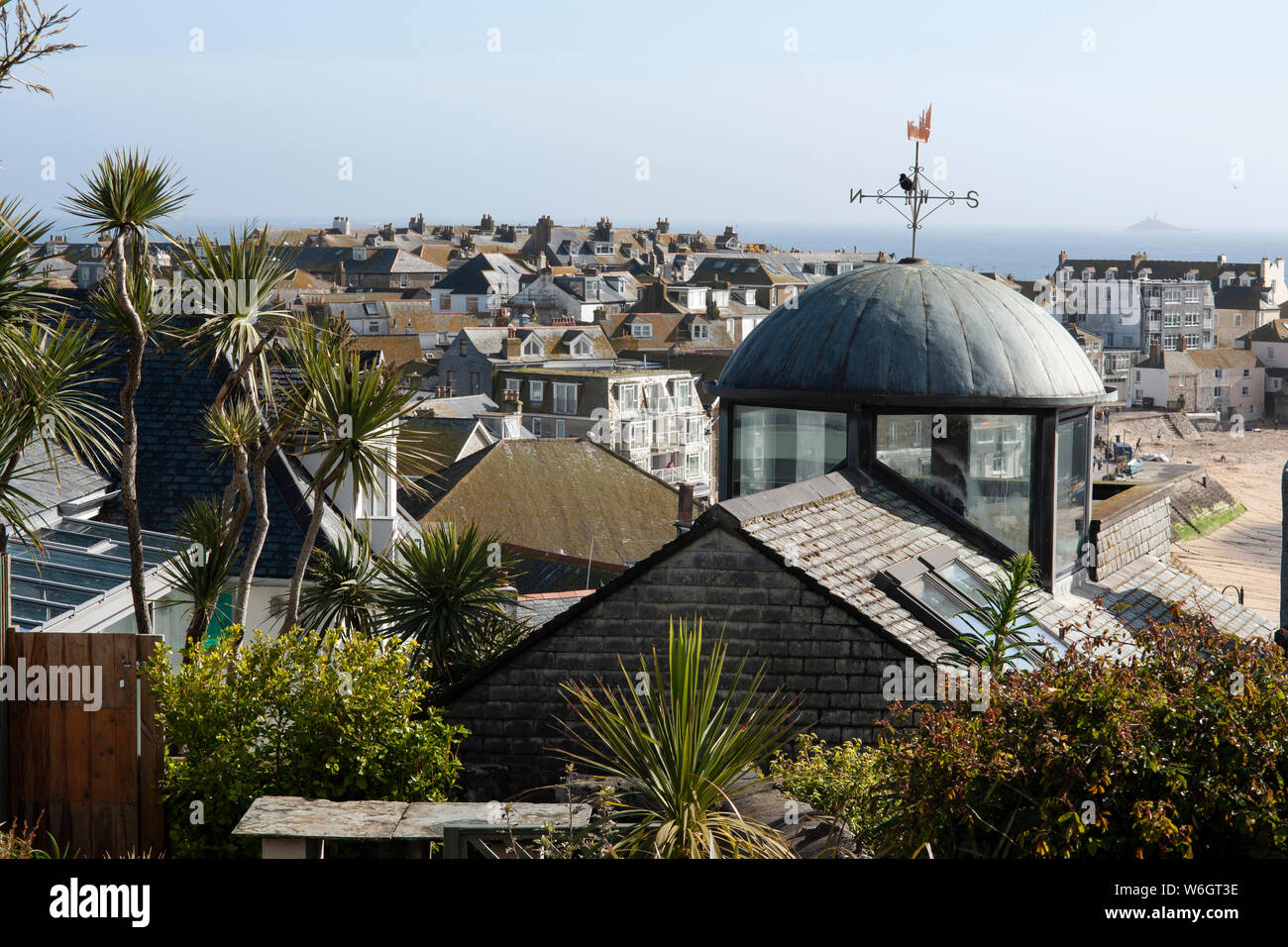 View of st ives from barnoon terrace hi-res stock photography and ...