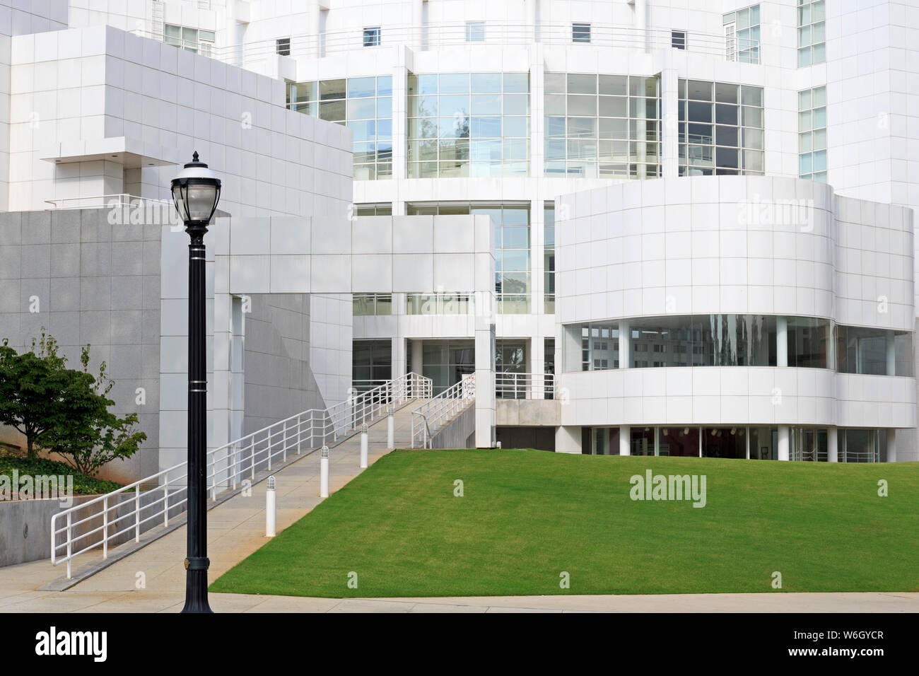 High museum of art atlanta architecture hi-res stock photography and ...