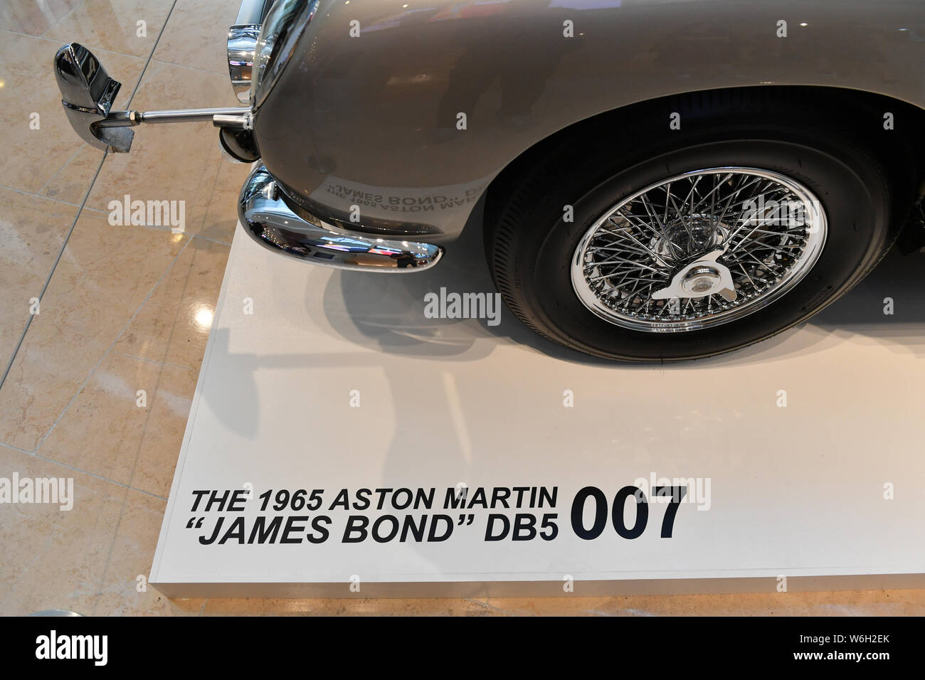 James Bond's 1965 Aston Martin DB5 used in promoting James Bond movie ...