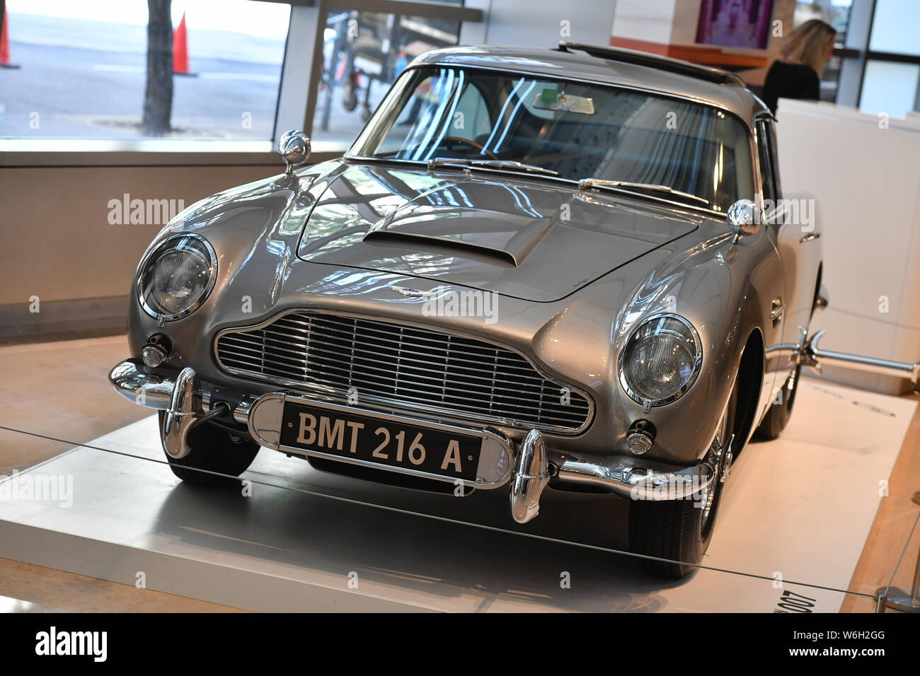 James Bond's 1965 Aston Martin DB5 used in promoting James Bond movie ...