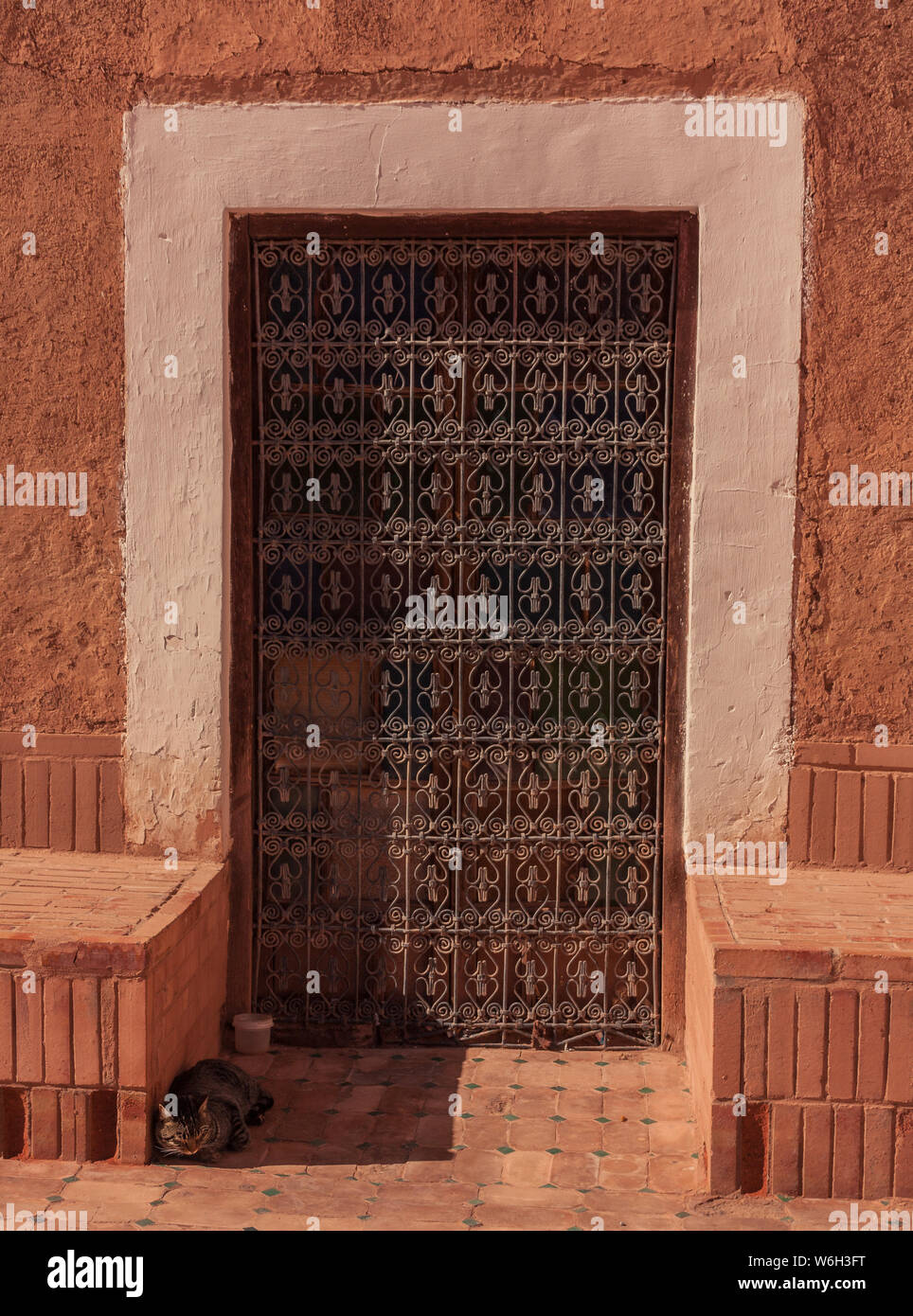 Wrought iron window grilles hi-res stock photography and images - Alamy