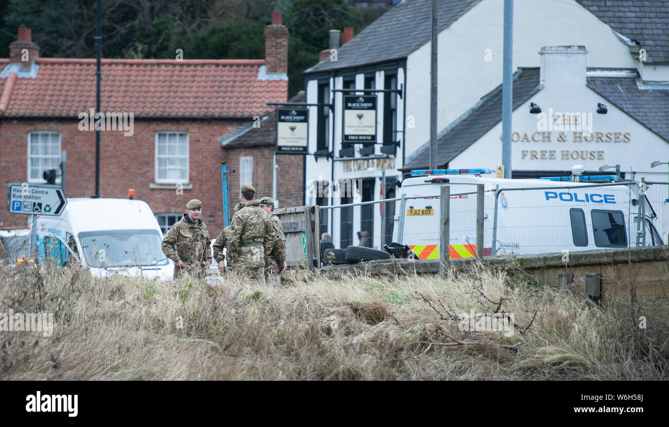 Tadcaster, North Yorkshire, UK. 30th December, 2015. First light and ...