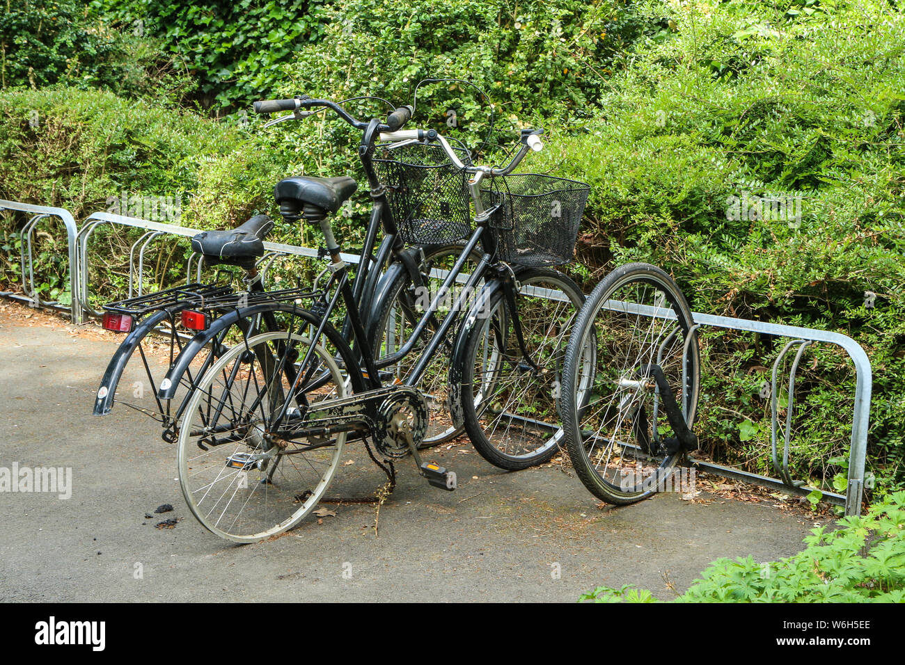 Urban cycle stand hi-res stock photography and images - Alamy