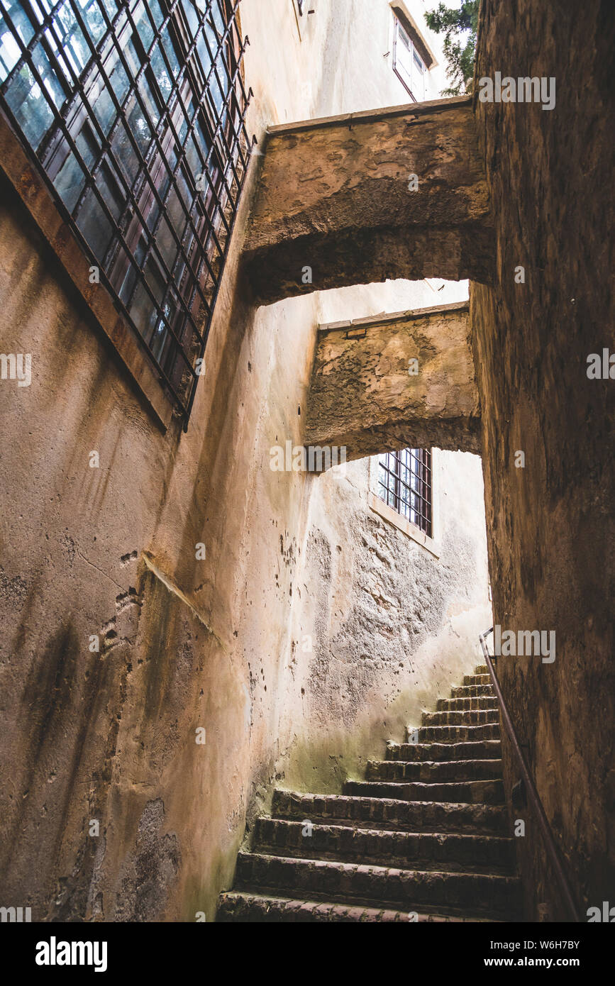 Historical castle steps hi-res stock photography and images - Alamy