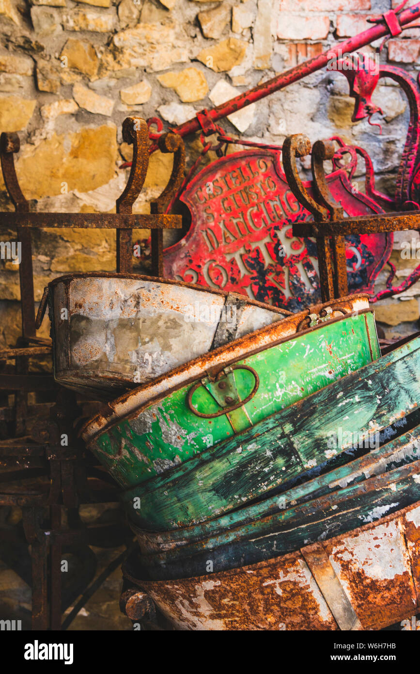 Small antique container hi-res stock photography and images - Alamy