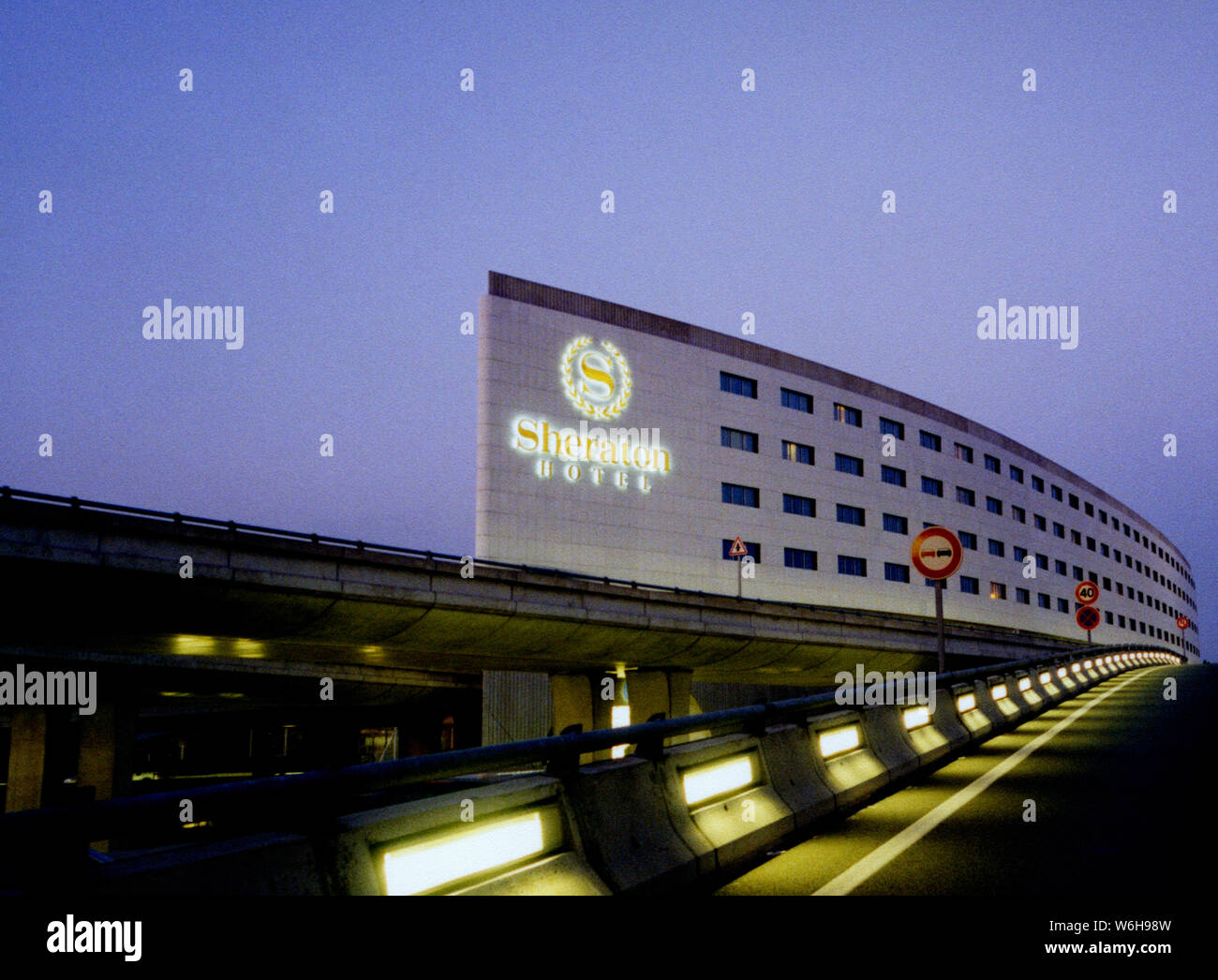 Sheraton silver hi-res stock photography and images - Alamy