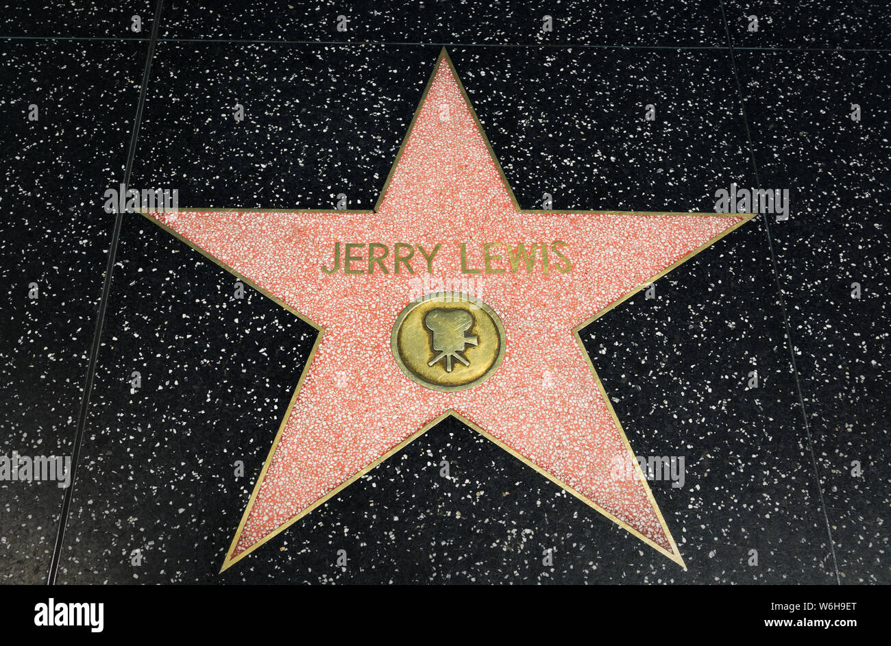 Celebrity Star on the Hollywood Walk of Fame Stock Photo - Alamy