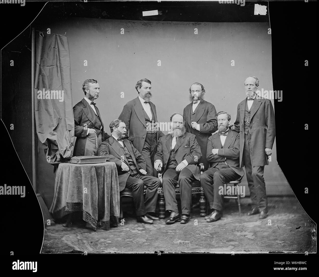 Group of gentlemen hi-res stock photography and images - Alamy