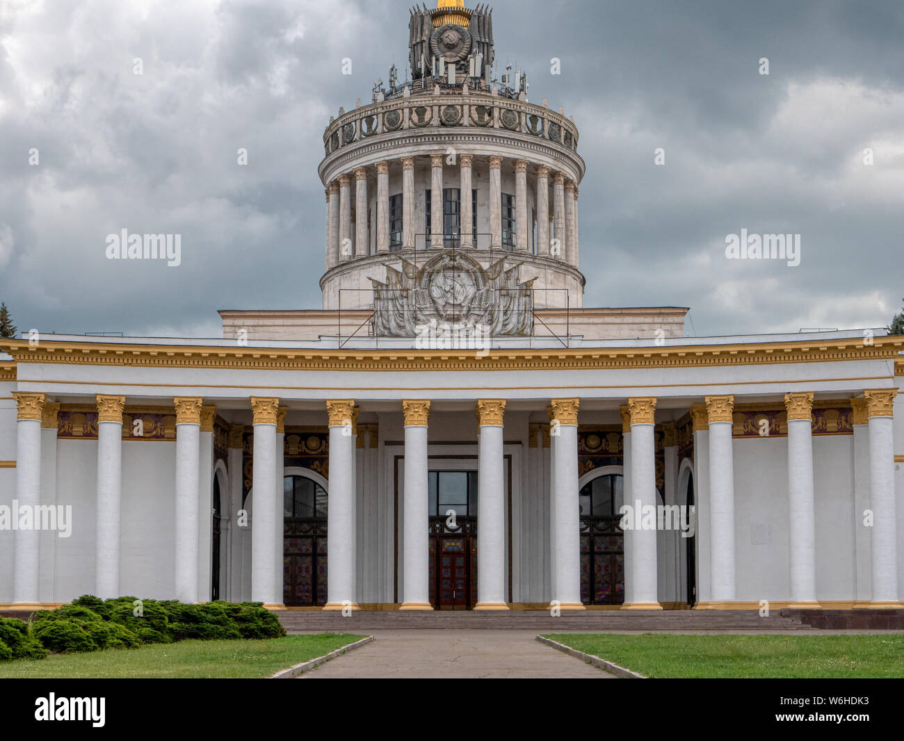 main building of huge exhibition center VDNG - Exhibition of ...