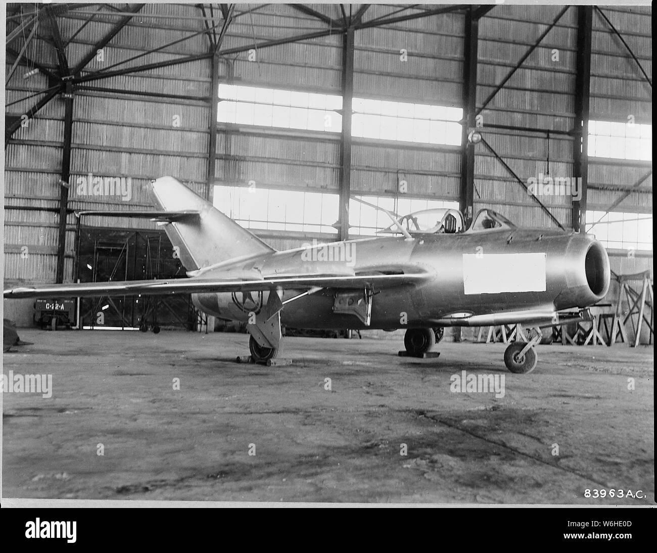 Russian interceptor mig 21 Black and White Stock Photos & Images - Alamy