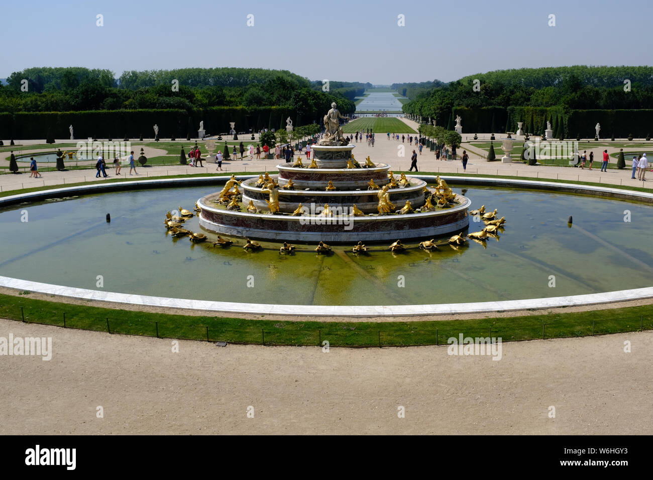 Versailles palace grounds hi-res stock photography and images - Alamy
