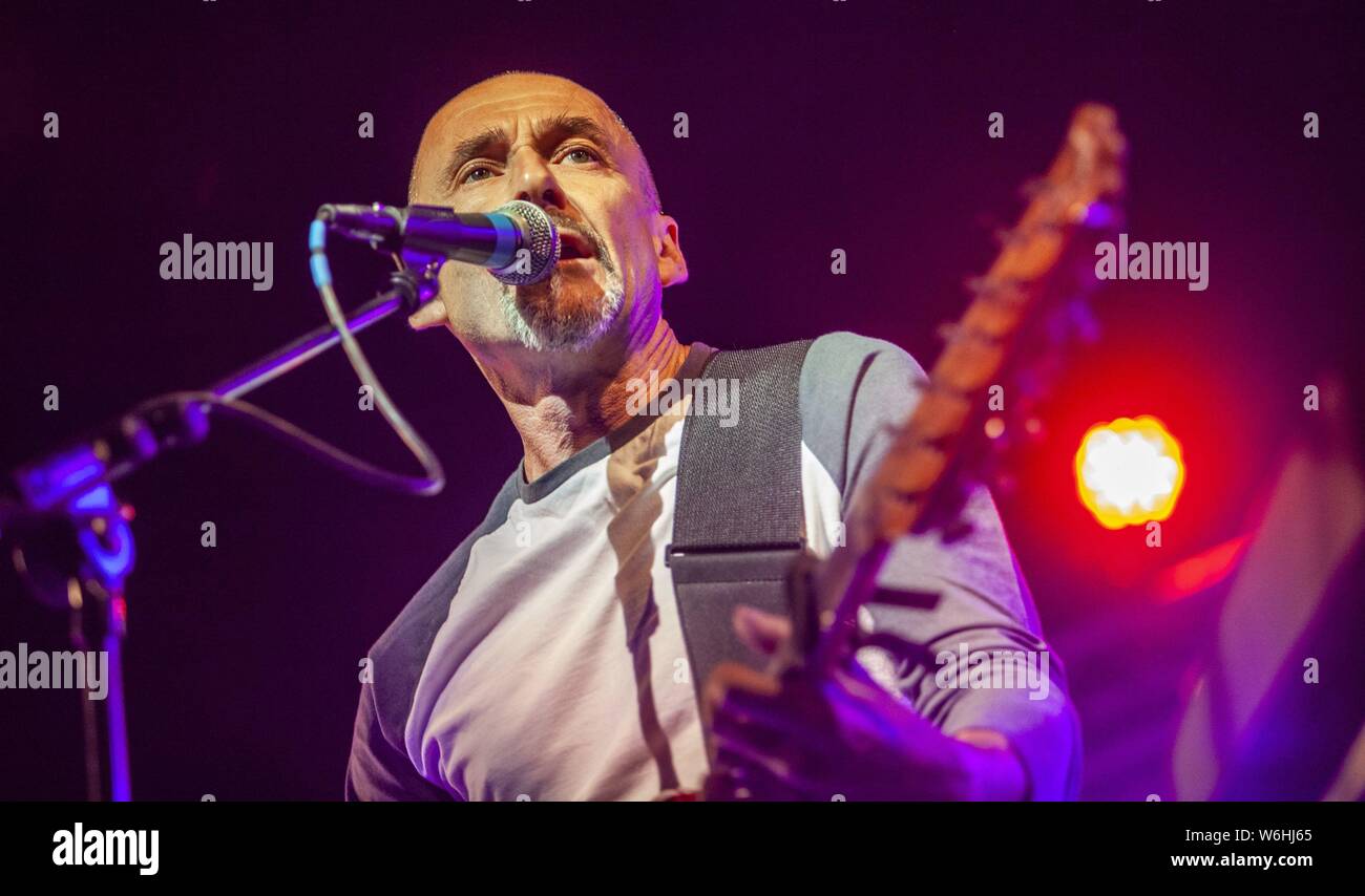 Sidmouth, Devon, UK. 01st Aug, 2019. Dave Hull - Denholm fronting 1970s ...