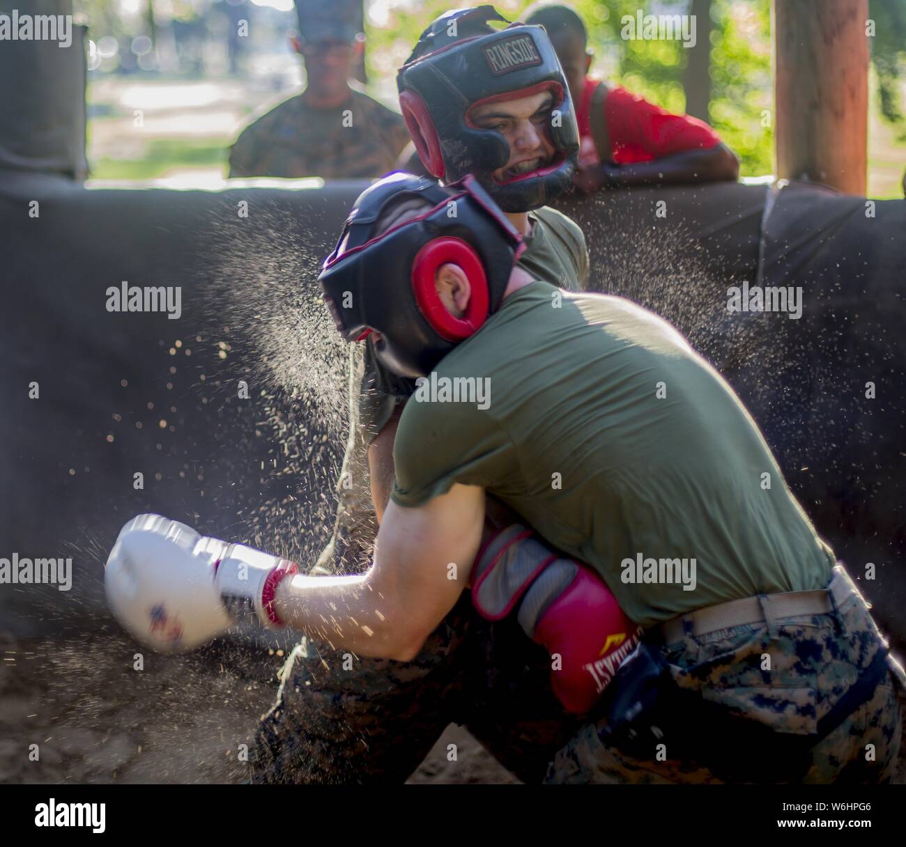 U.S. Marine Corps recruits with Delta Company, 1st Recruit Training ...