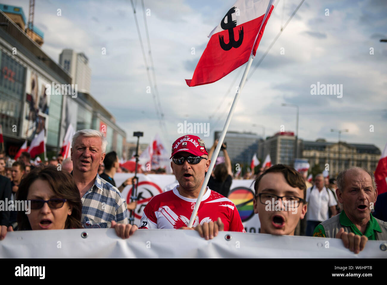 Polish resistance movement flag hi-res stock photography and images - Alamy