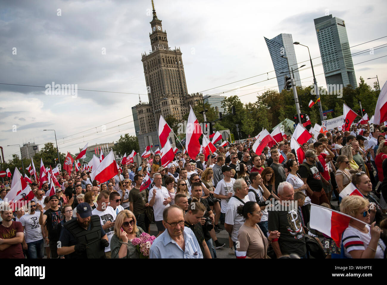 Polish resistance movement flag hi-res stock photography and images - Alamy