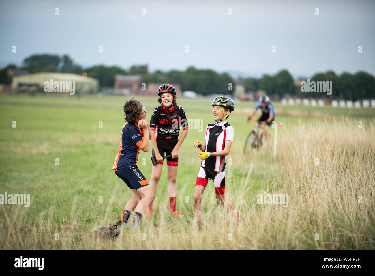 Abingdon, Oxfordshire, UK. 1 August, 2019. Children from the earlier ...