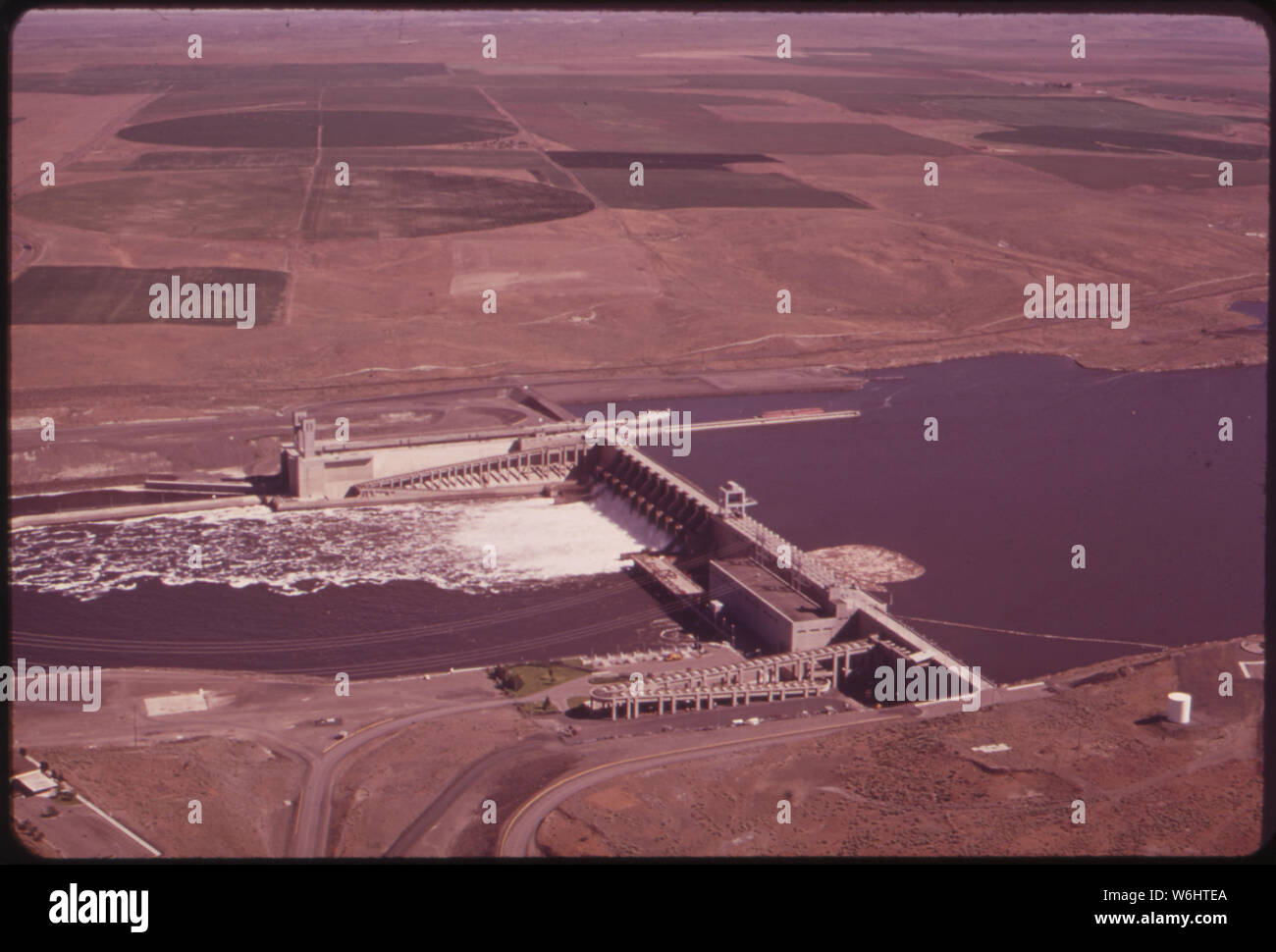 ICE HARBOR DAM ON THE SNAKE RIVER IS ABOUT 8 MILES FROM THE CONFLUENCE ...