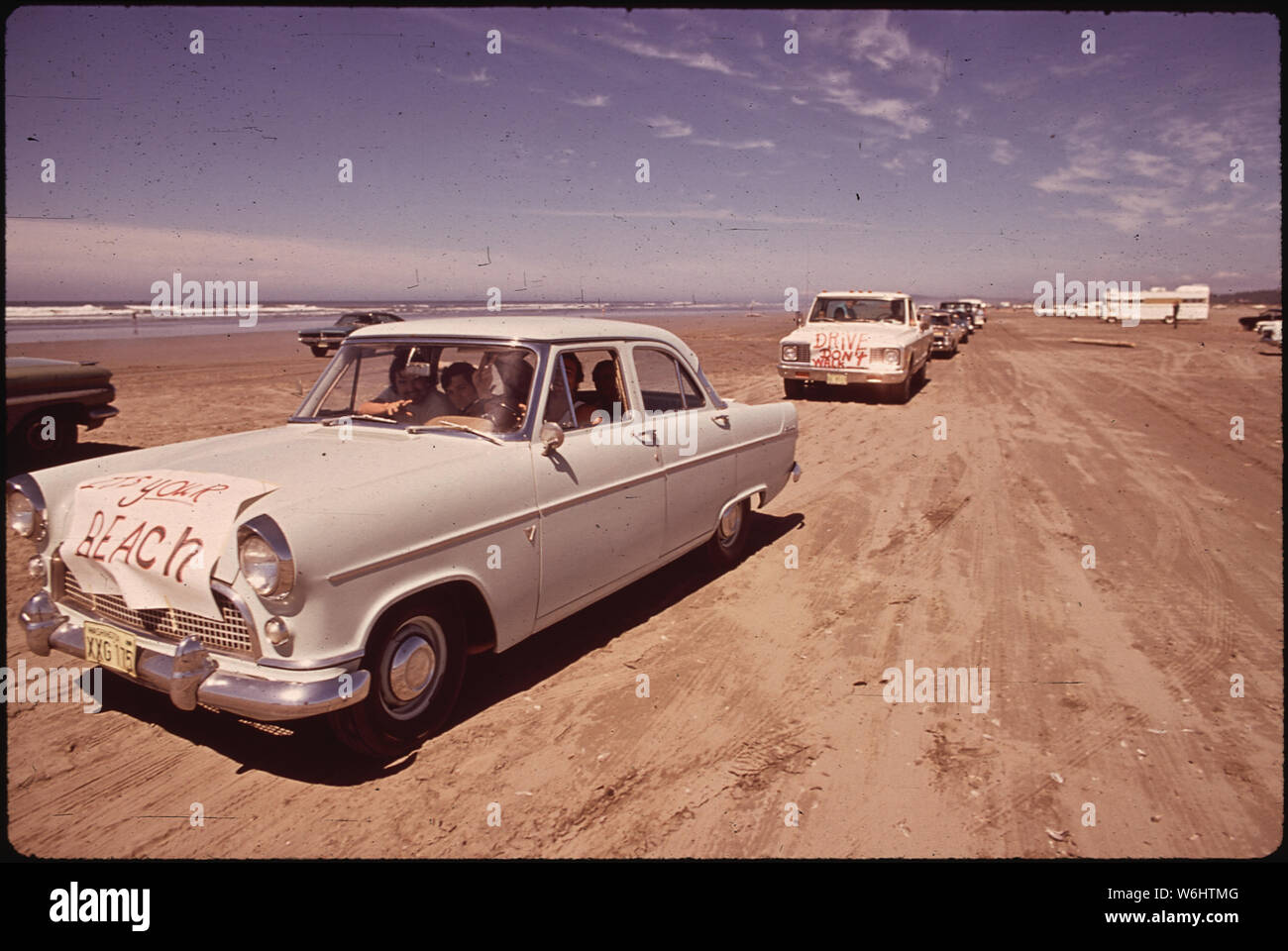 Clam beds hi-res stock photography and images - Alamy