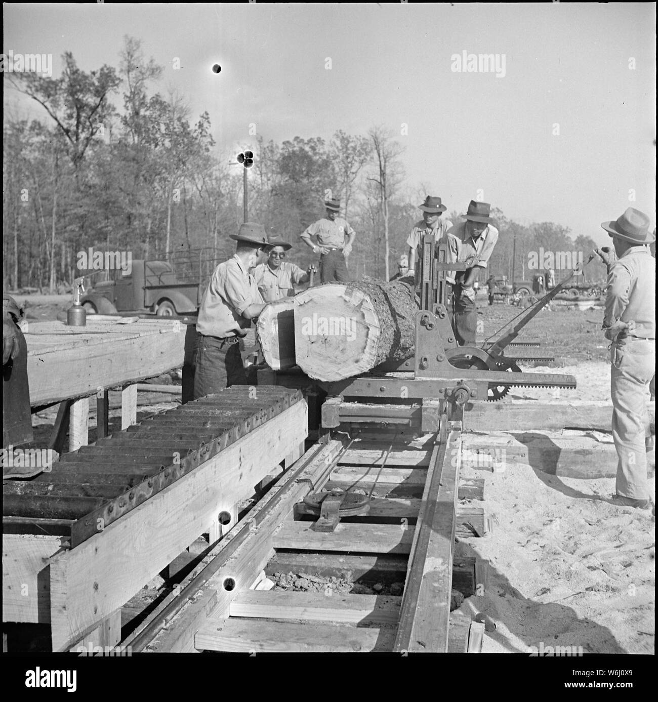 Saw mill worker hi-res stock photography and images - Alamy