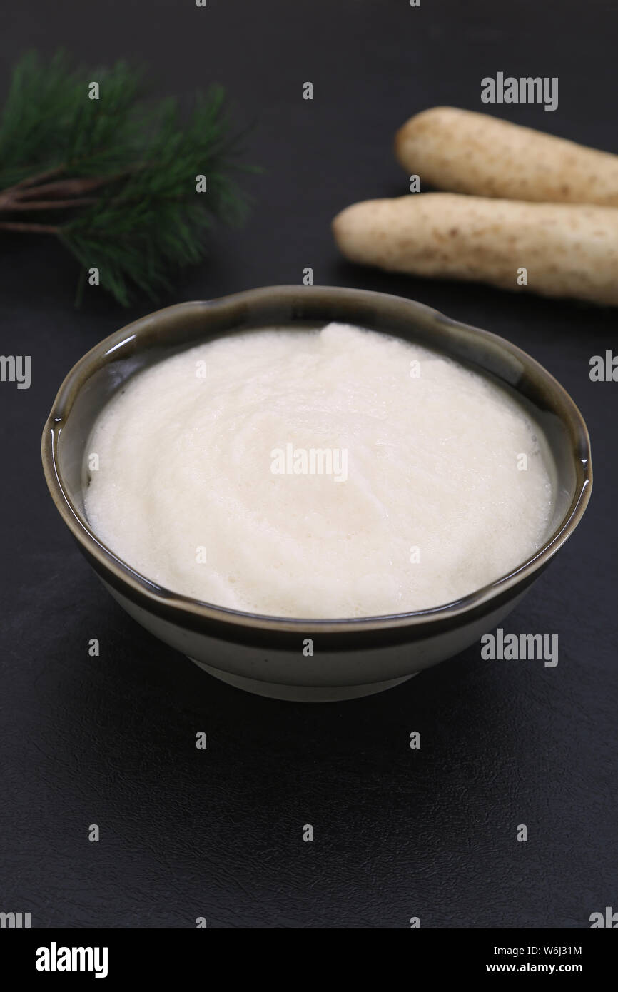 Tororo Grated Yam Stock Photo Alamy