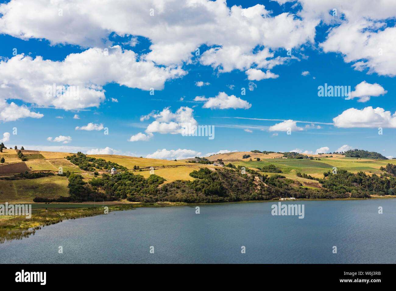 Lago tota hi-res stock photography and images - Alamy