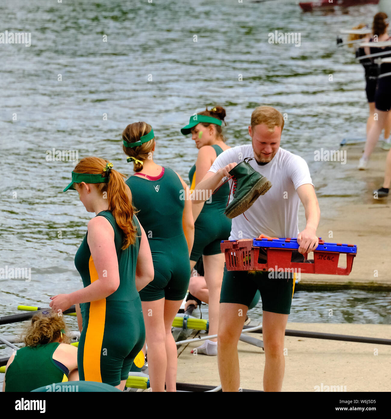 Trinity college rowing team hi-res stock photography and images - Alamy