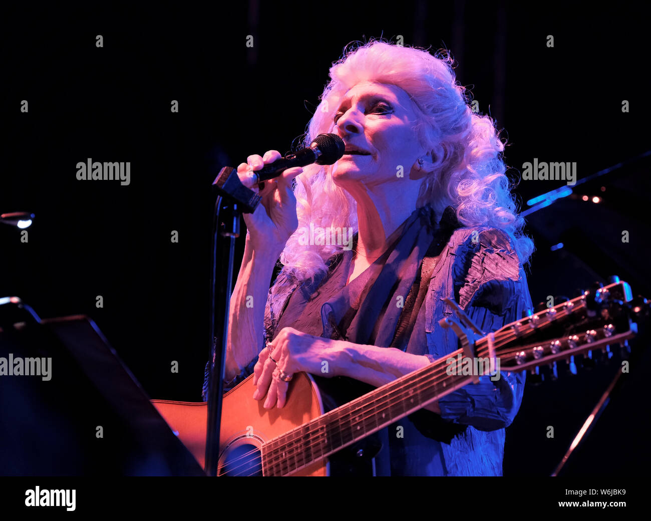 Singer judy collins hi-res stock photography and images - Alamy