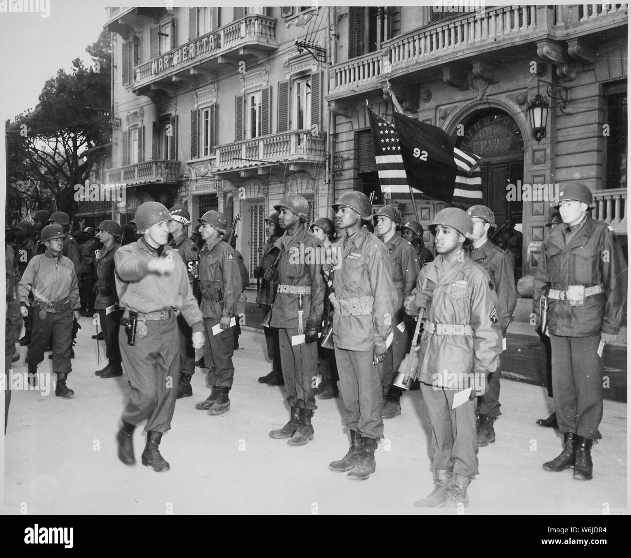 General edward almond Black and White Stock Photos & Images - Alamy