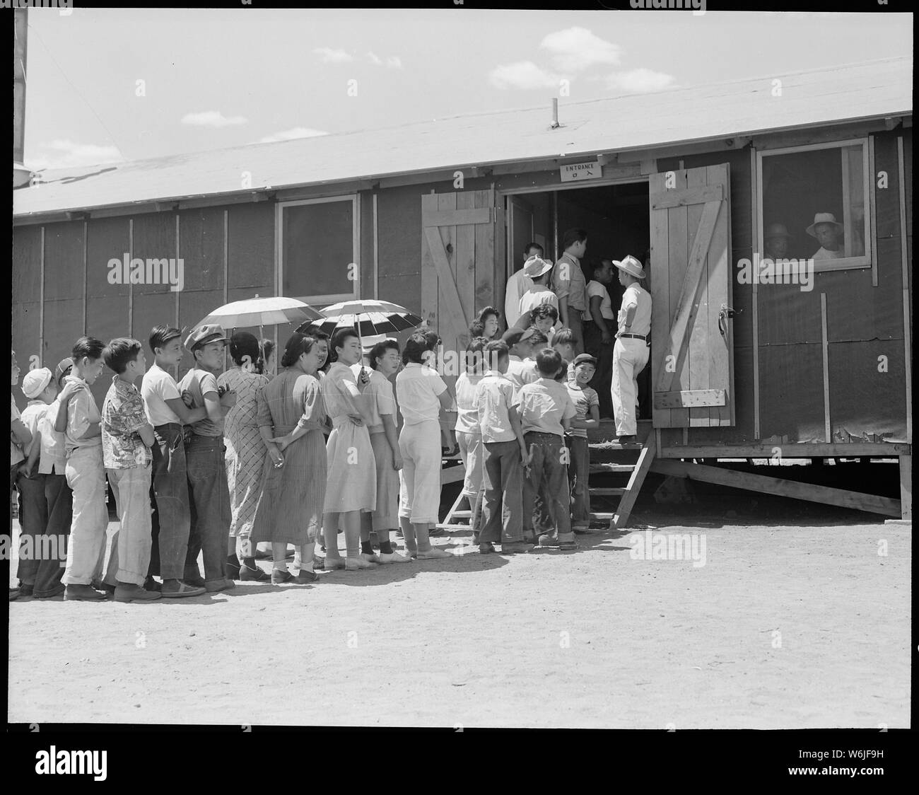 Mess hall hi-res stock photography and images - Alamy