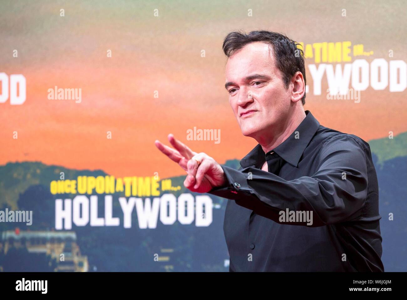 Quentin Tarantino attends the German premiere of 'Once Upon A Time in ...