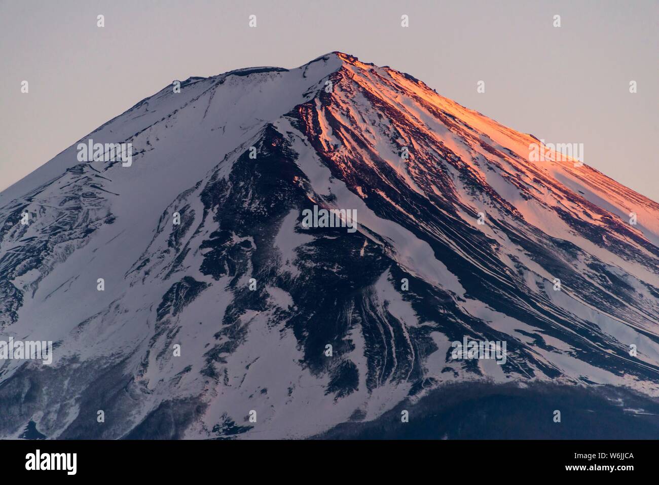 Summit mt fuji hi-res stock photography and images - Alamy