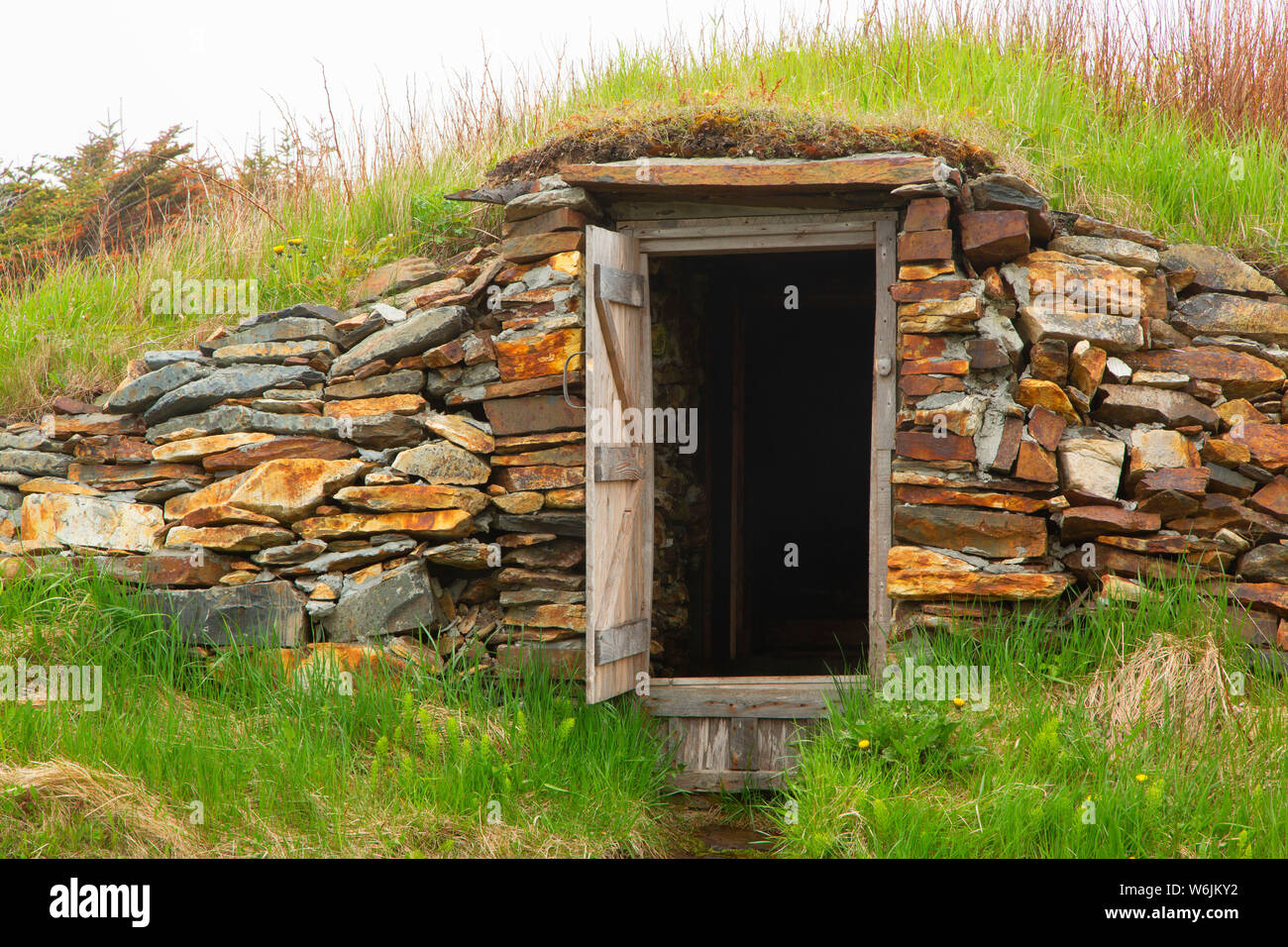 Root cellar hi-res stock photography and images - Alamy