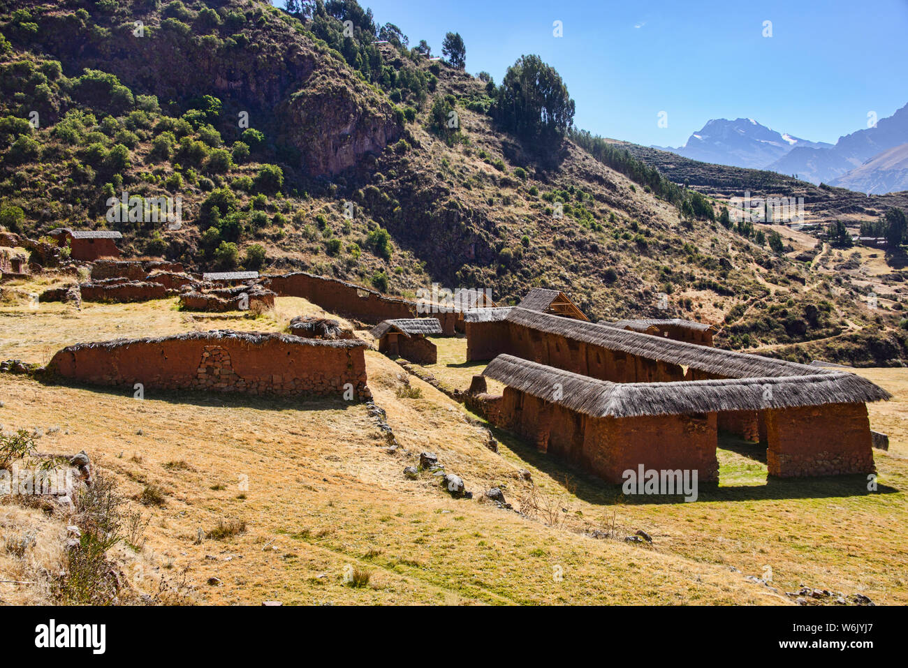 The remote Inca ruins of Huchuy Qosqo ("Little Cuzco"), Sacred Valley ...
