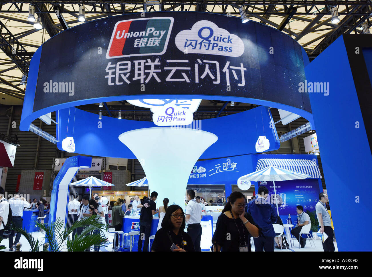 Unionpay card hi-res stock photography and images - Alamy