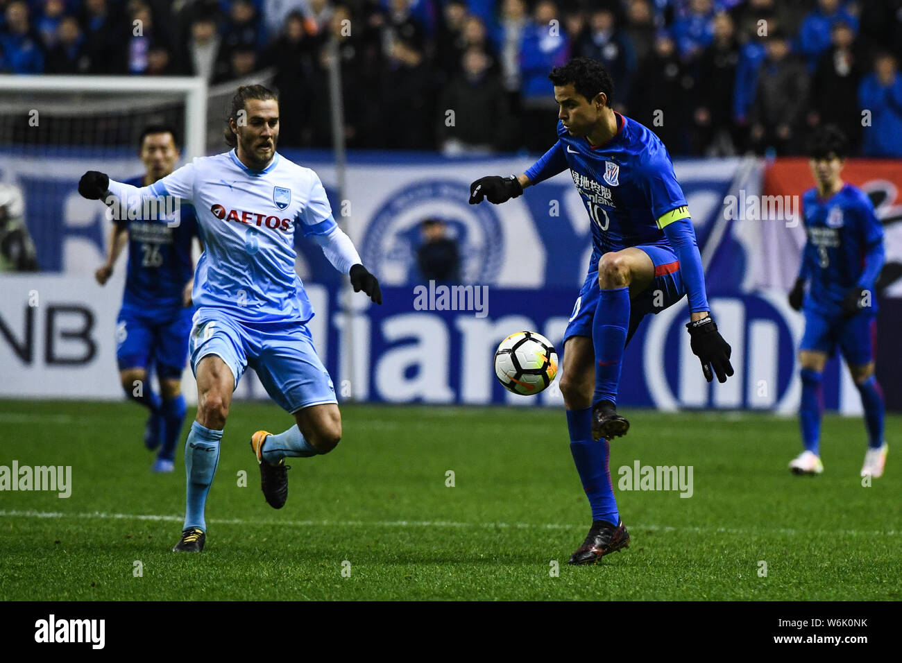 Colombian football player Giovanni Moreno of China's Shanghai Shenhua ...