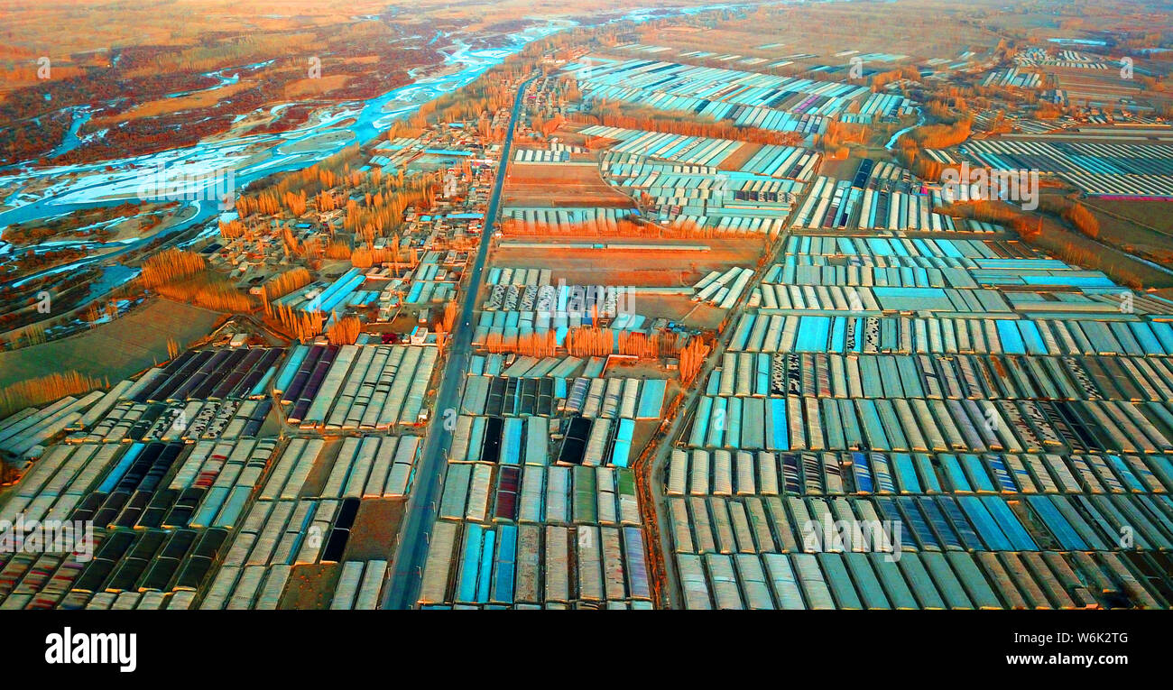 Bayingolin hi-res stock photography and images - Alamy