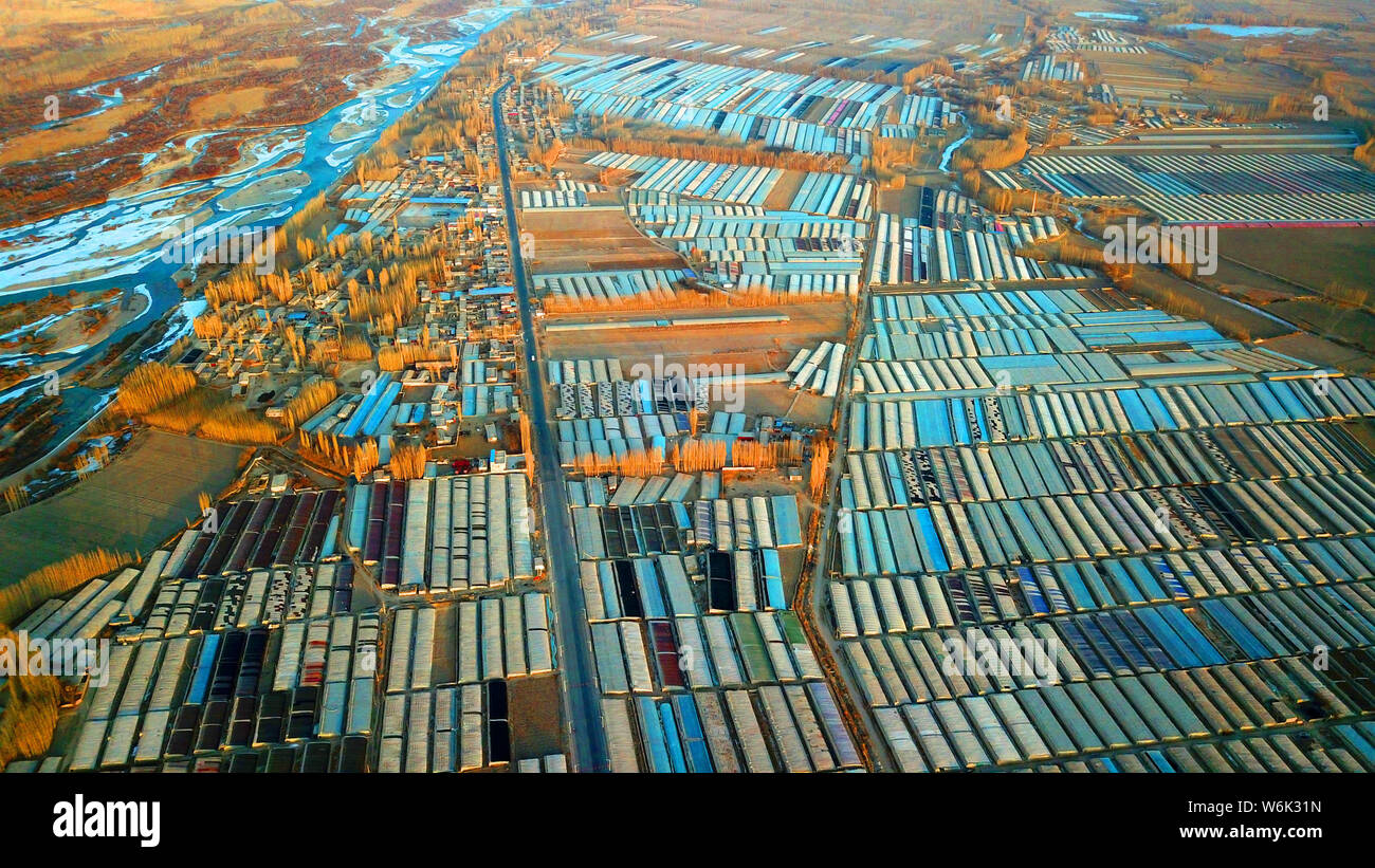 Bayingolin mongol autonomous prefecture hi-res stock photography and ...