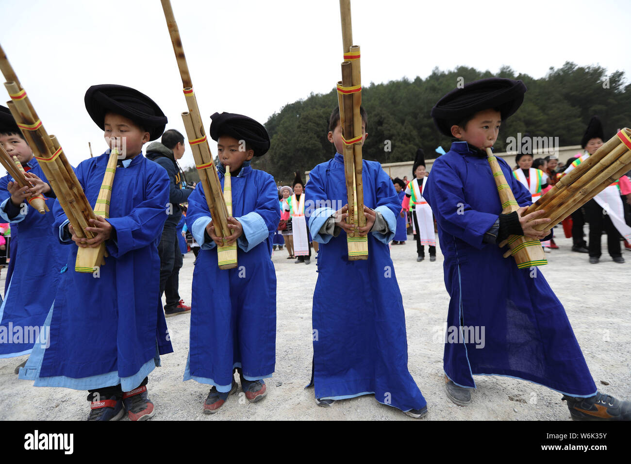 Sheng instrument hi-res stock photography and images - Alamy