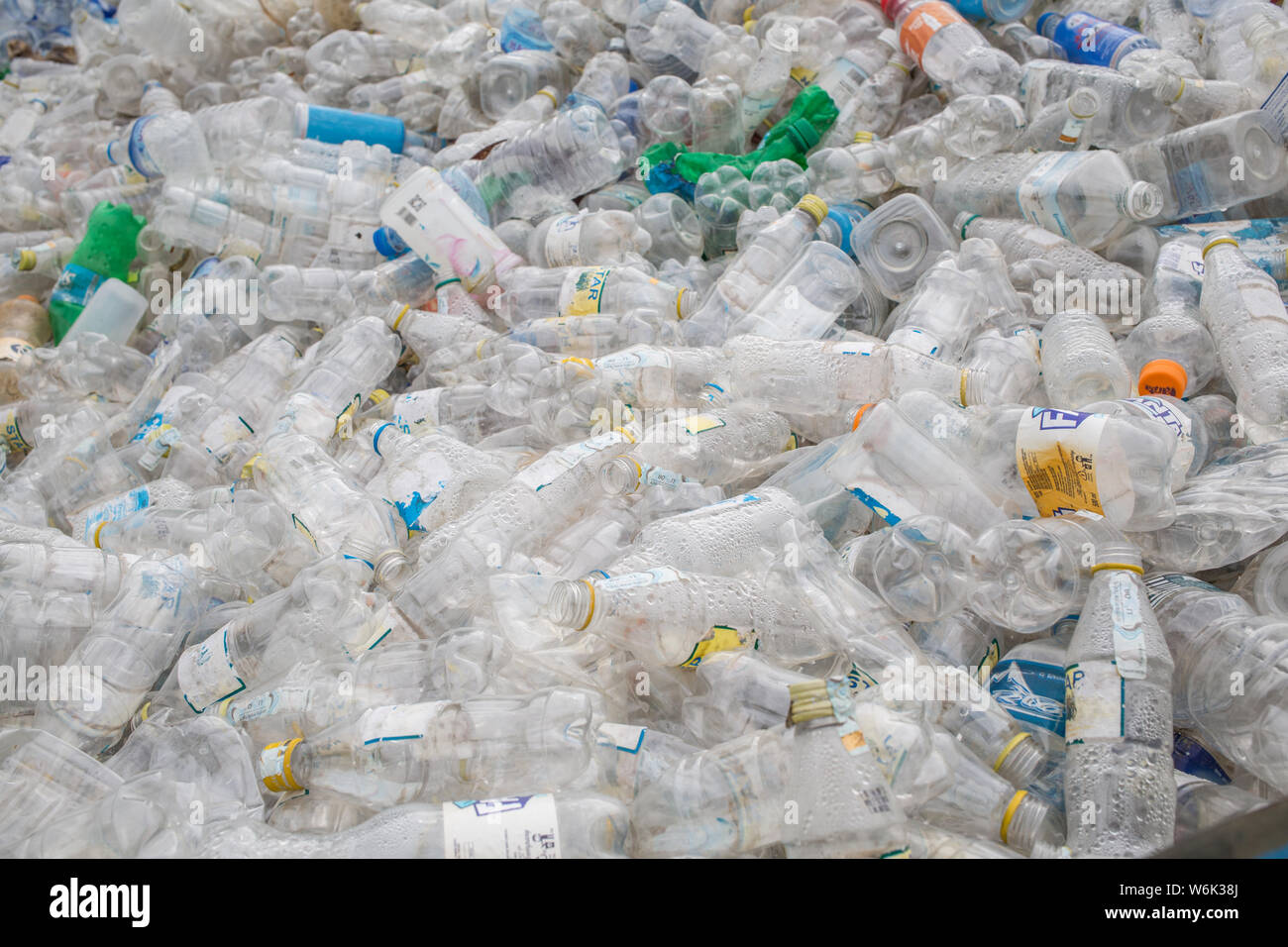 Junk recycle hi-res stock photography and images - Alamy