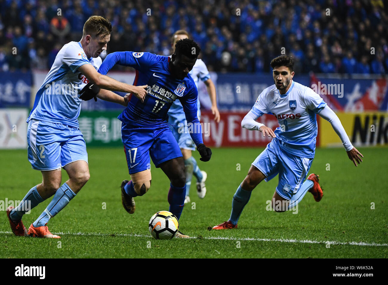 Nigerian football player Obafemi Martins of China's Shanghai Shenhua FC ...
